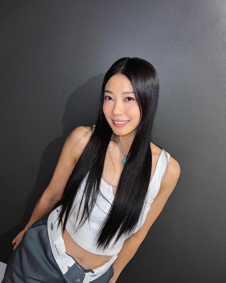 高EQ應對負評成女團COLLAR最驚喜成員｜芯駖Sumling將童年經歷轉化成動力 - men's uno Hong Kong